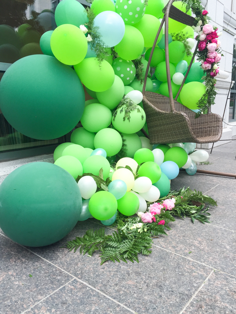 Balloon Basket Chair Backdrop One Little Minute Blog 54 Live Free 