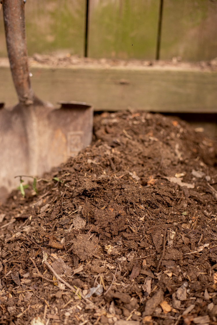 DIY Compost Bin and Backyard Composting-16 - Live Free Creative Co